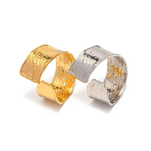 Wrinkle Gold Ring (Open) – Honey, I’m home Accessories.